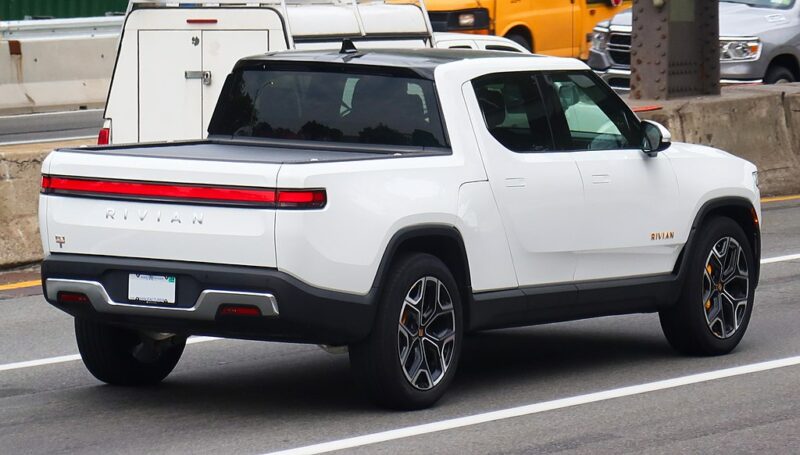 Rivian is Burning Through Cash, But Its Customers Love Their Cars - The ...