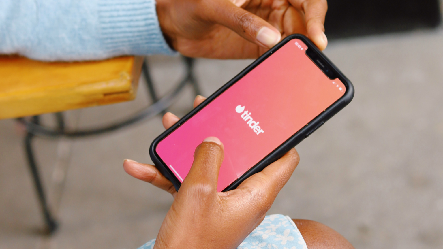 Tinder Toughens Up Verification Amid Wave of Romance Scams - The Daily ...