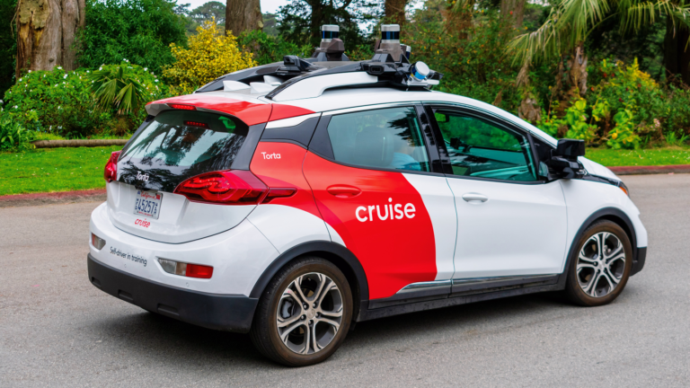 GM Pulls the Plug on Driverless, Brake Pedal-less, Steering Wheel-less ...