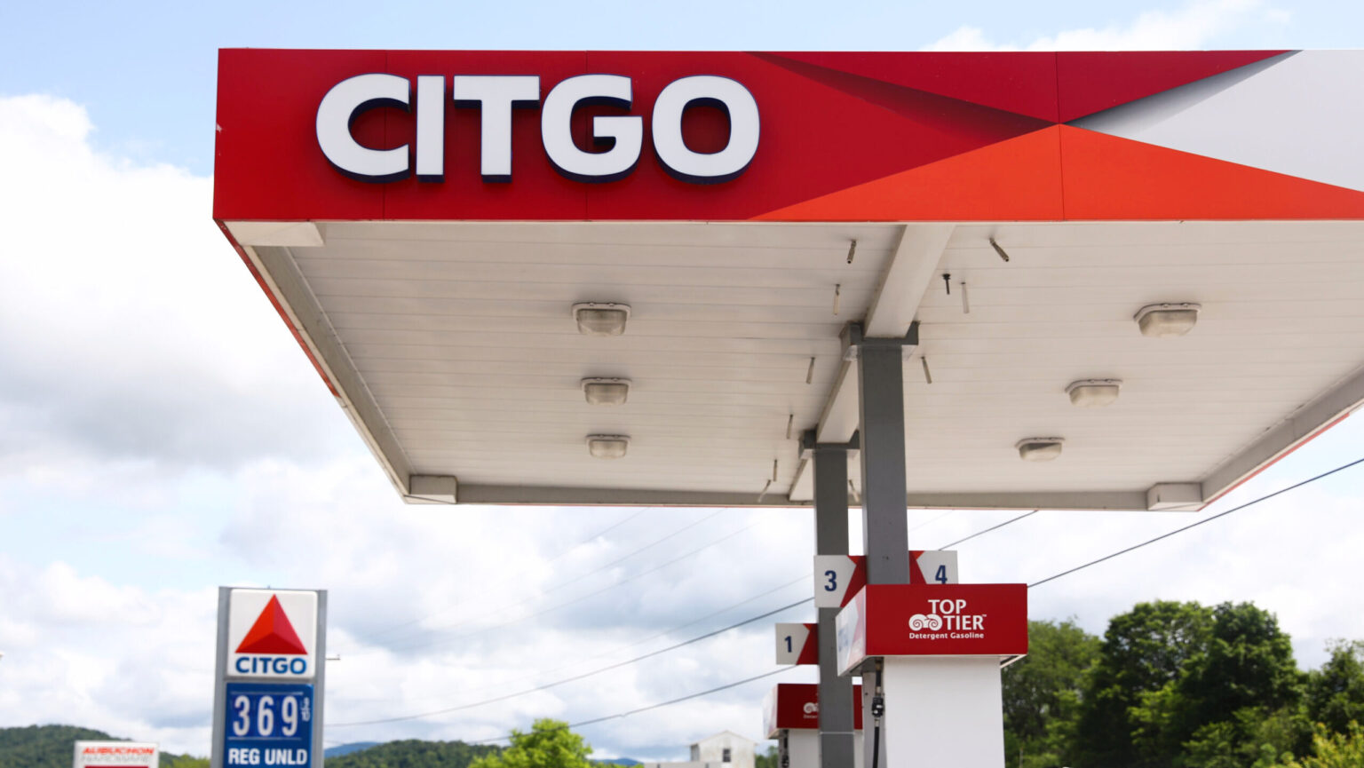 Activist Elliott’s Citgo Deal May Deliver a Windfall in Wake of Maduro ...